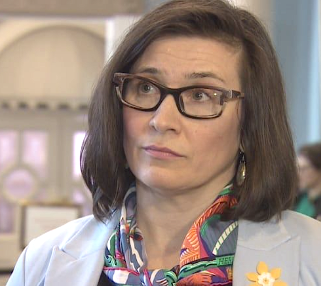 Even The Bank Can’t Find Alana – Frank Magazine